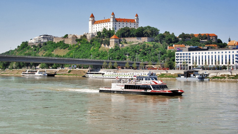 Plavby po Dunaji | Služby | VisitBratislava