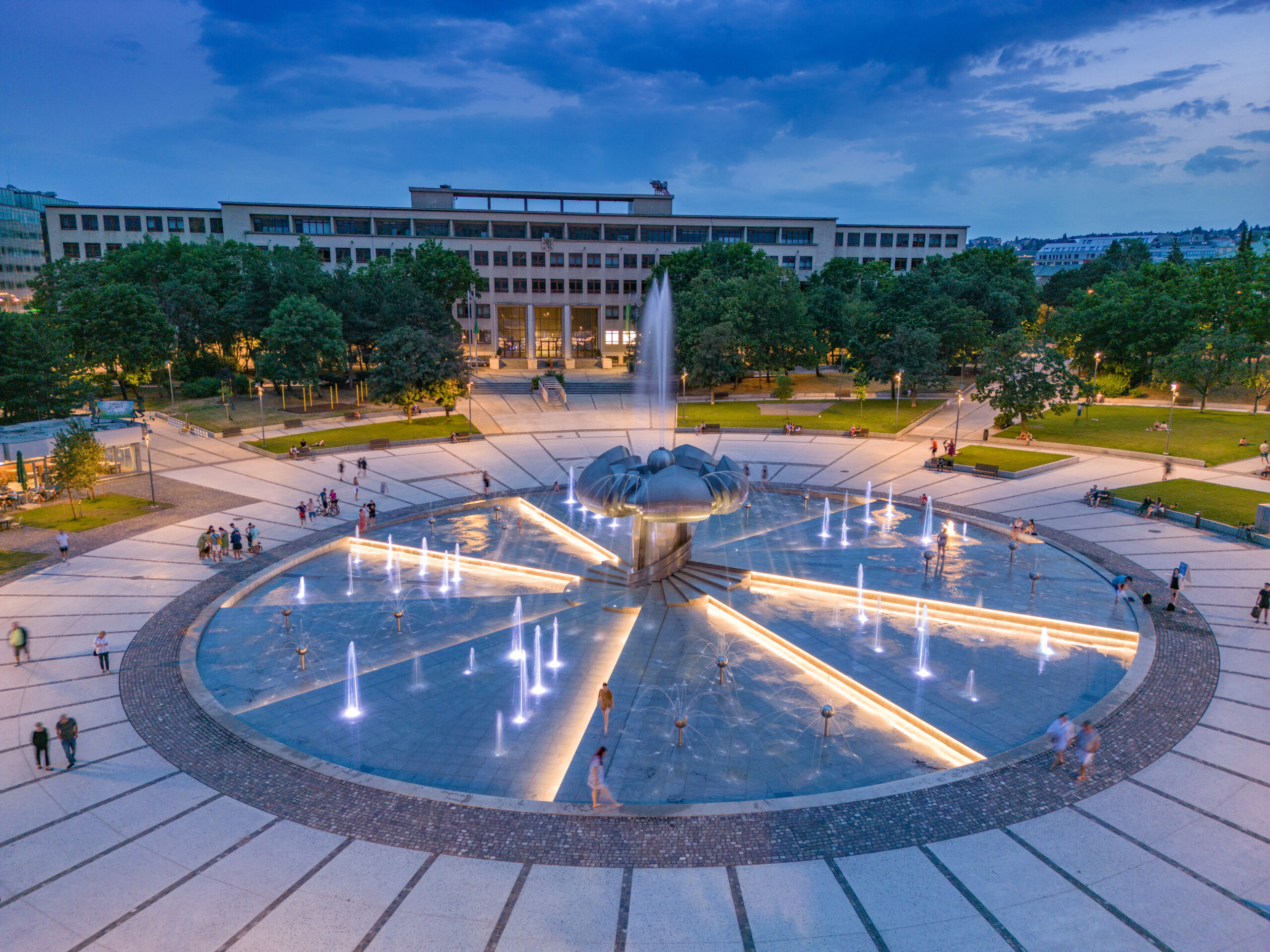 Freedom Square - water playground | Places | Visit Bratislava